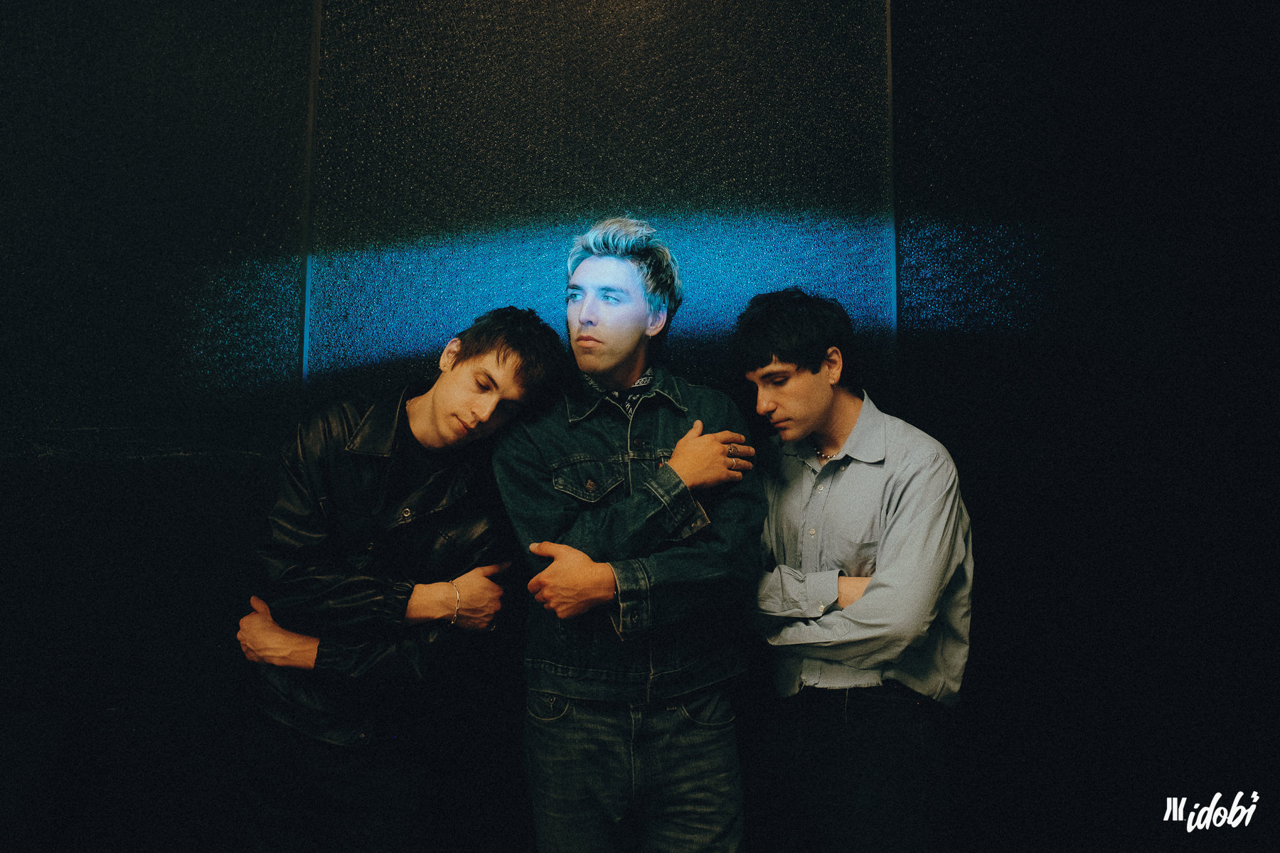 idobi.com - Free Alternative, Pop-Punk, Metal, and Indie Radio Stations