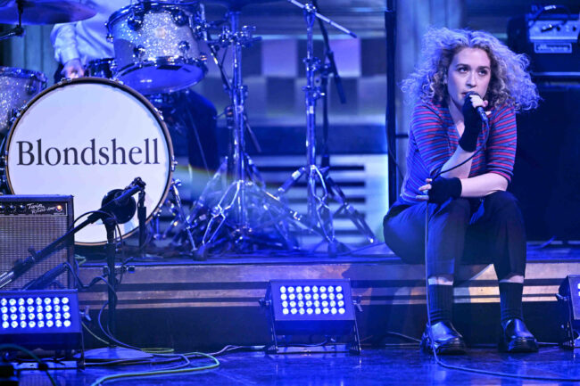 idobi.com - Free Alternative, Pop-Punk, Metal, and Indie Radio Stations