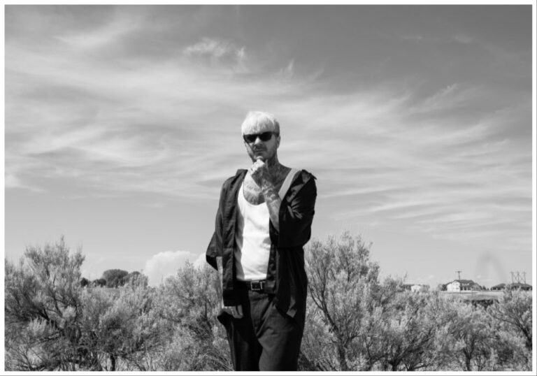 idobi.com - Free Alternative, Pop-Punk, Metal, and Indie Radio Stations