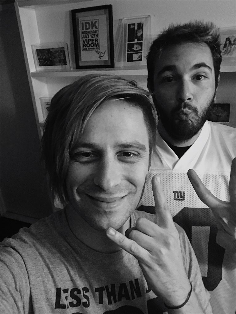 idobi.com - Free Alternative, Pop-Punk, Metal, and Indie Radio Stations