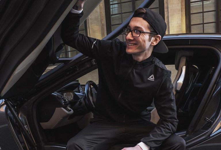 idobi.com - Free Alternative, Pop-Punk, Metal, and Indie Radio Stations