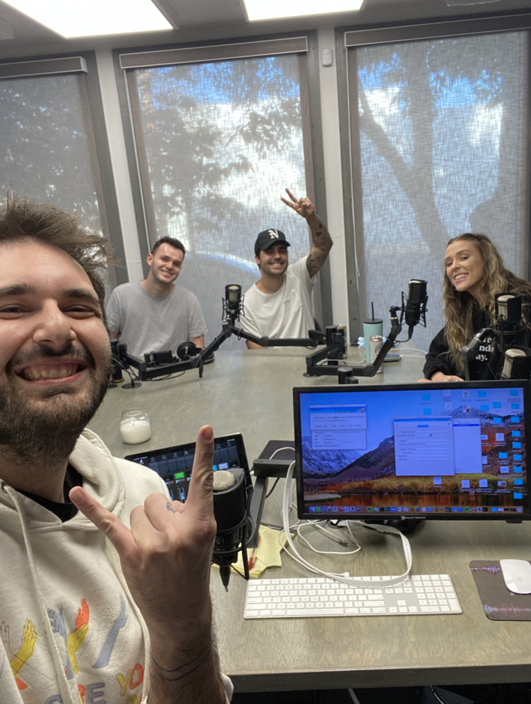 idobi.com - Free Alternative, Pop-Punk, Metal, and Indie Radio Stations