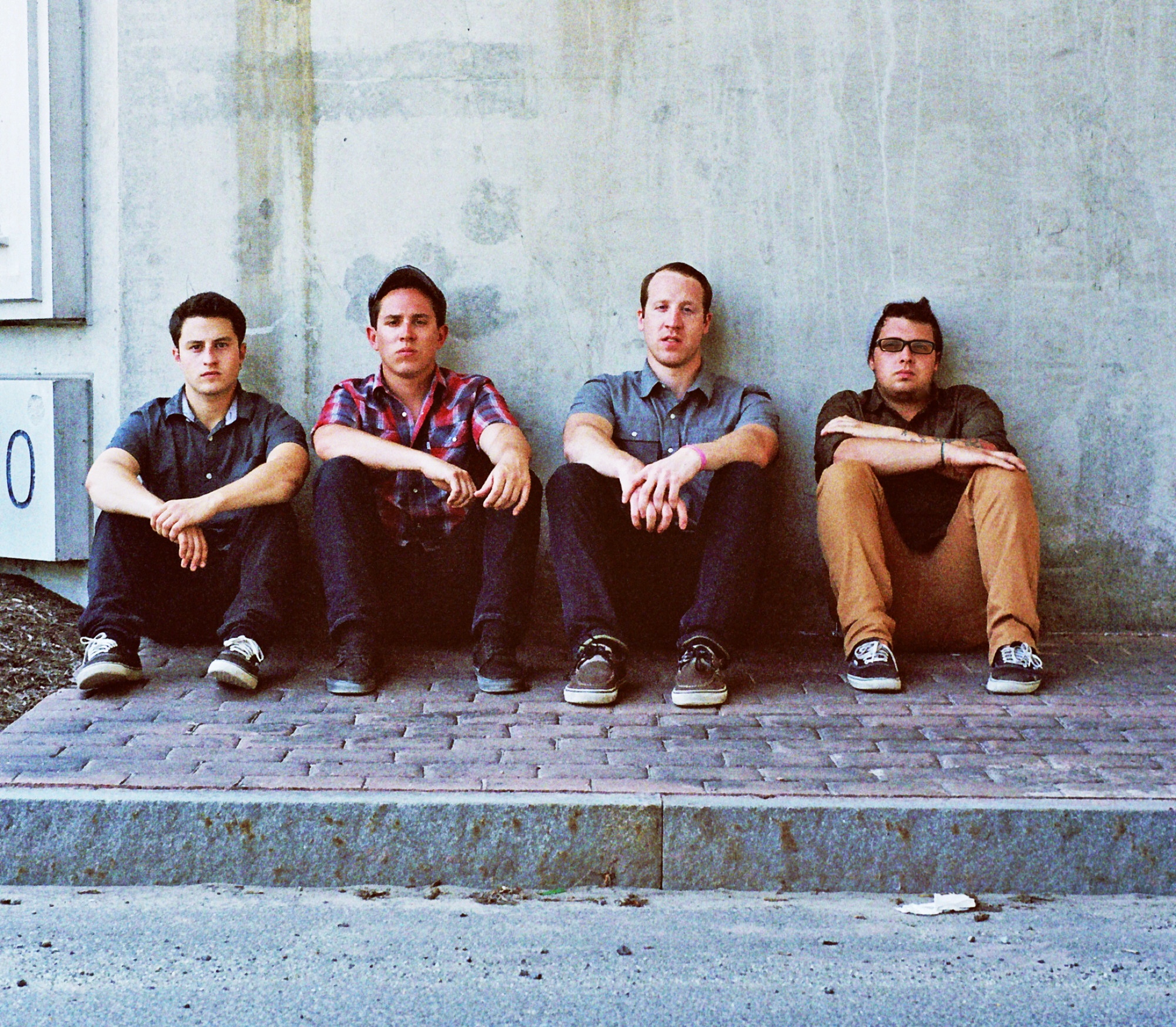 idobi.com - Free Alternative, Pop-Punk, Metal, and Indie Radio Stations