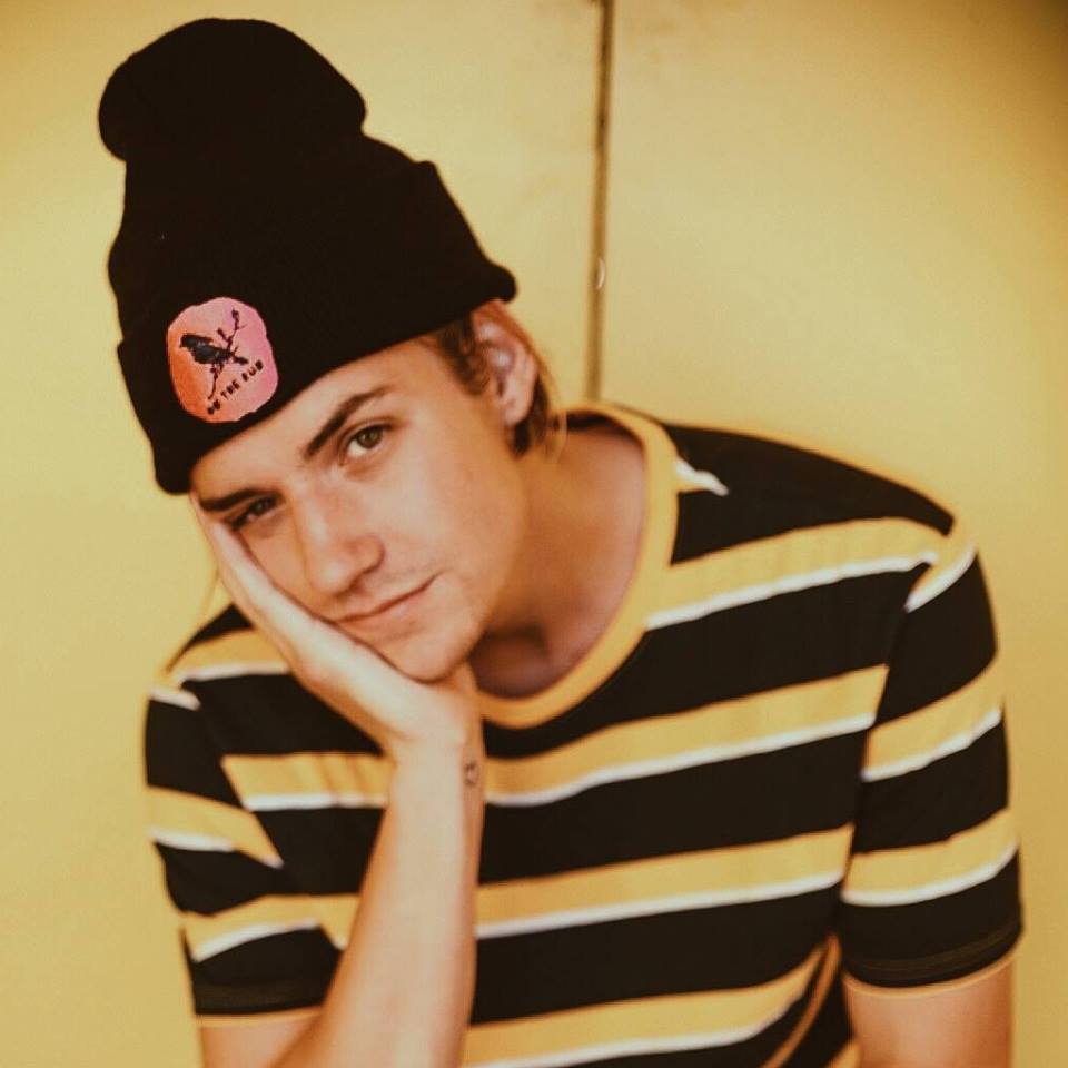 idobi.com - Free Alternative, Pop-Punk, Metal, and Indie Radio Stations